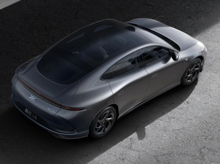 智己L6正式发布：搭载“灵蜥”底盘与“光年”固态电池 - 牛新网