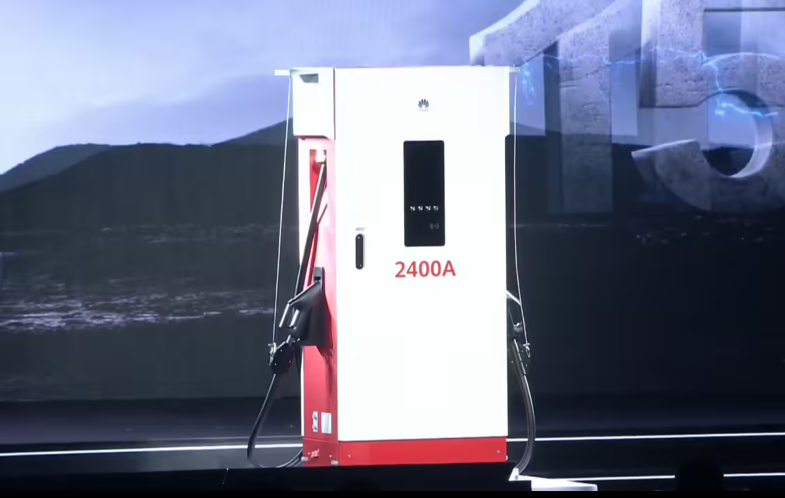 华为发布全液冷兆瓦级超充方案：1.5MW峰值功率、15分钟重卡快充90% - 牛新网