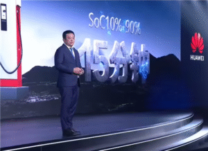 华为发布全液冷兆瓦级超充方案：1.5MW峰值功率、15分钟重卡快充90% - 牛新网